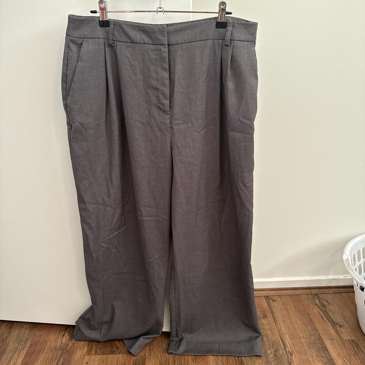 Lilly love hardly worn | Depop