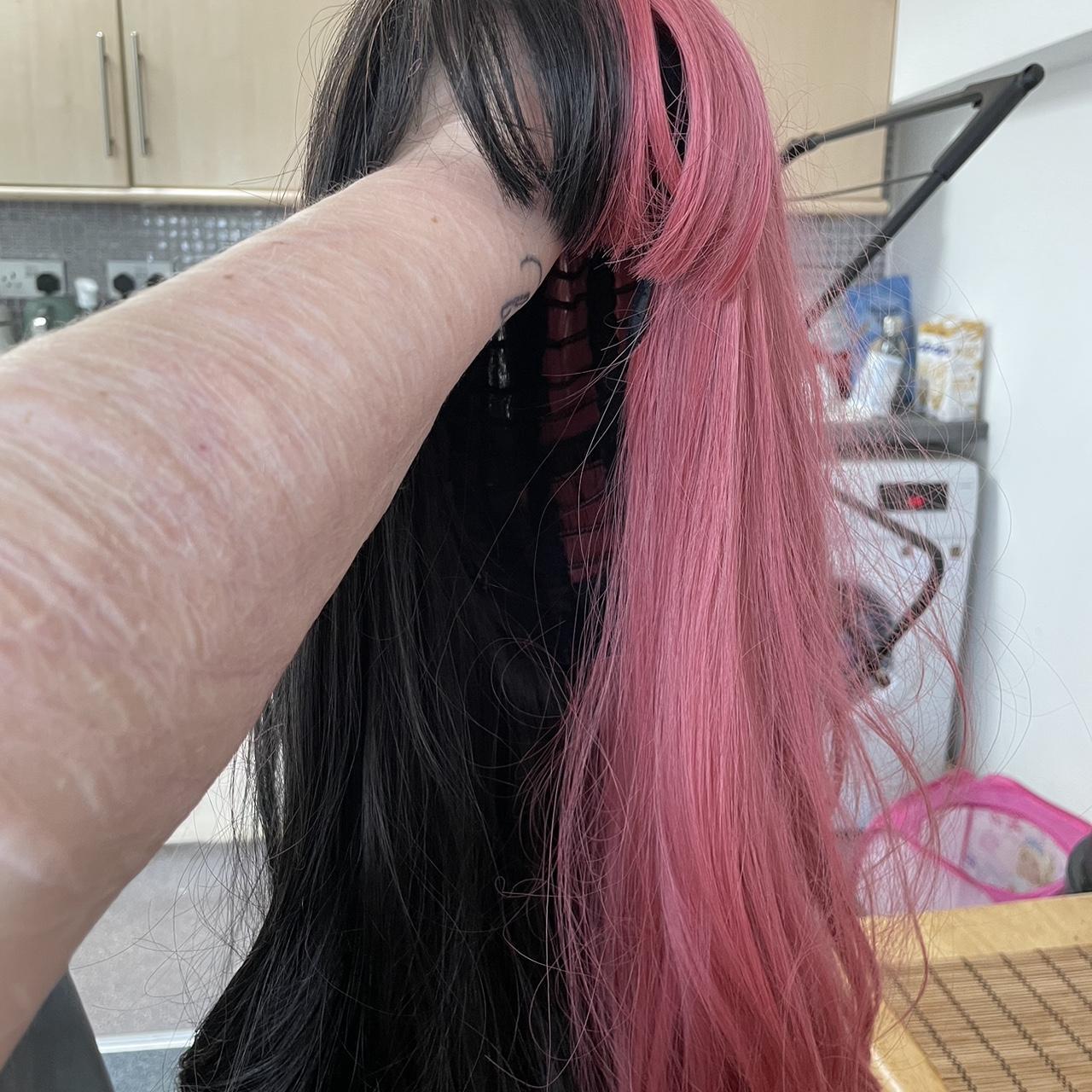 Two tone split dye pink and black wig Very Melanie... - Depop