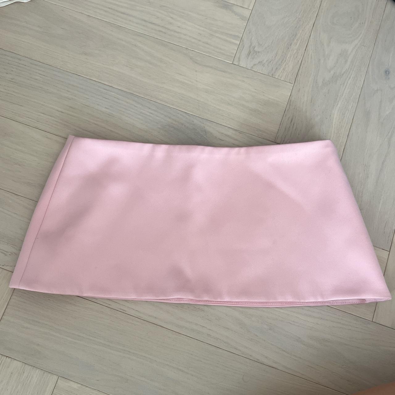 Fanci club pink mini skirt - selling cuz it’s too... - Depop