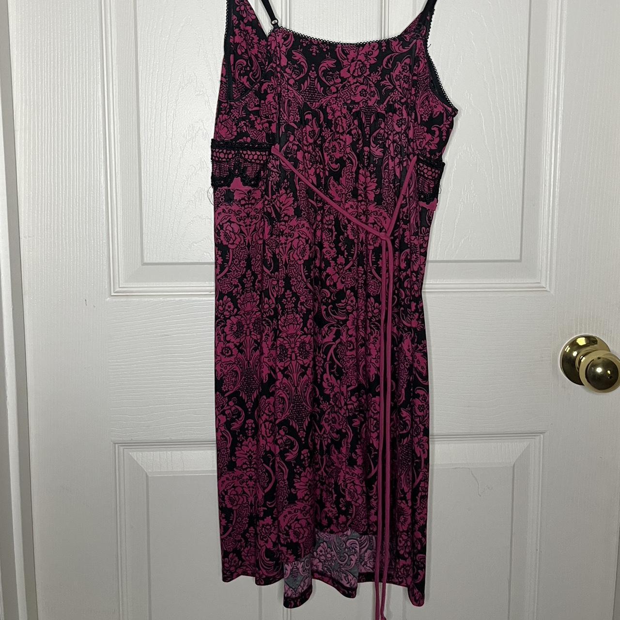 In Bloom by Jonquil Women's Pink and Black Top | Depop