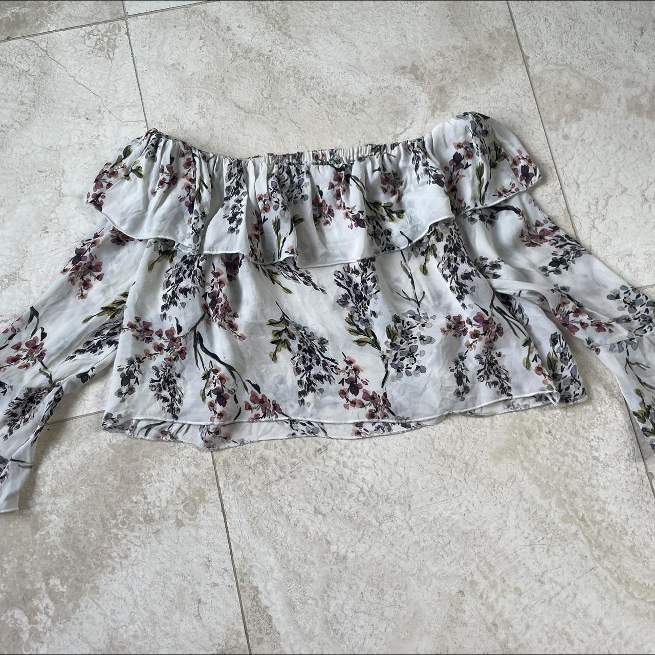 Stone Cold Fox Floral off the shoulder crop top Size 0 - Depop