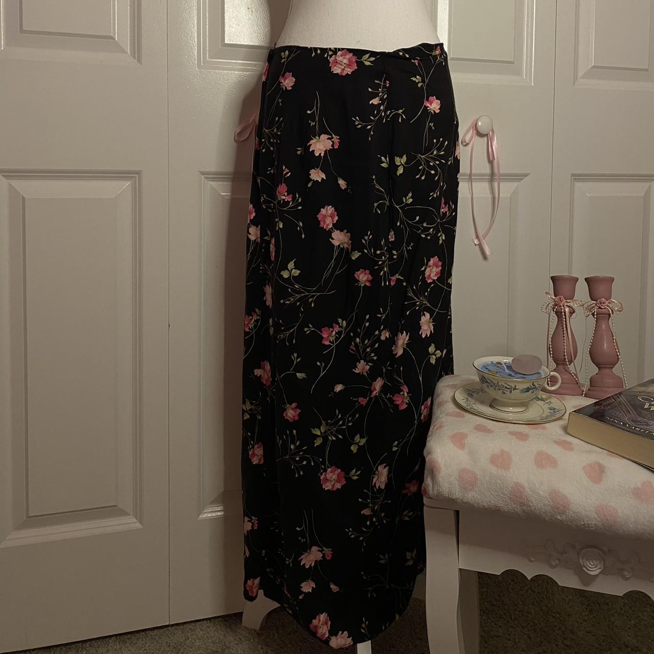 long floral skirt ♡ black w/ pink flowers ♡... - Depop
