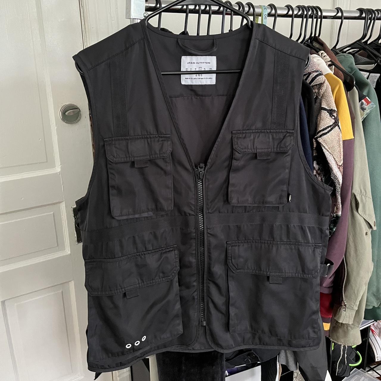 UO (Tactical) Vest Size Large Super detailed!... - Depop