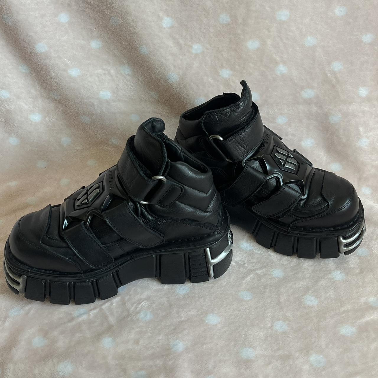 new rock tower m-285-s1 ankle boots in a size 38, in... - Depop