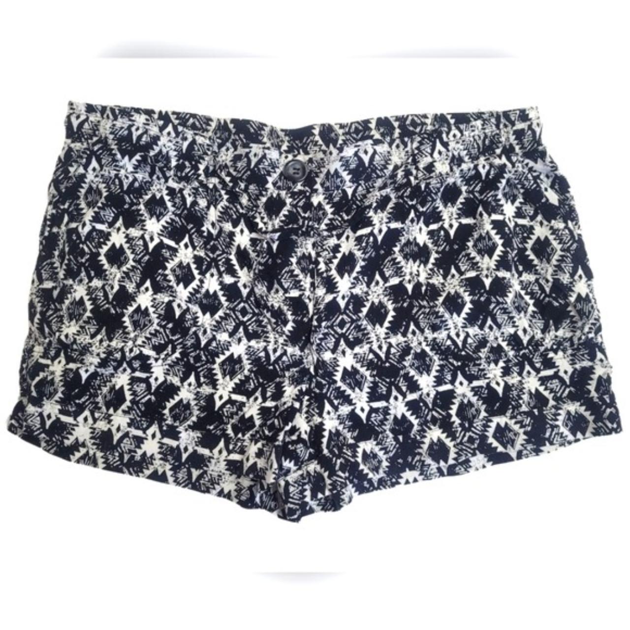 These American Rag brand shorts are in excellent... | Depop