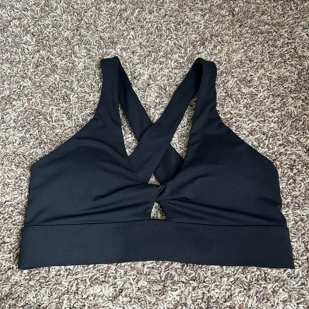 Fabletics Oasis Twist Sports Bra Color: black Size:... - Depop
