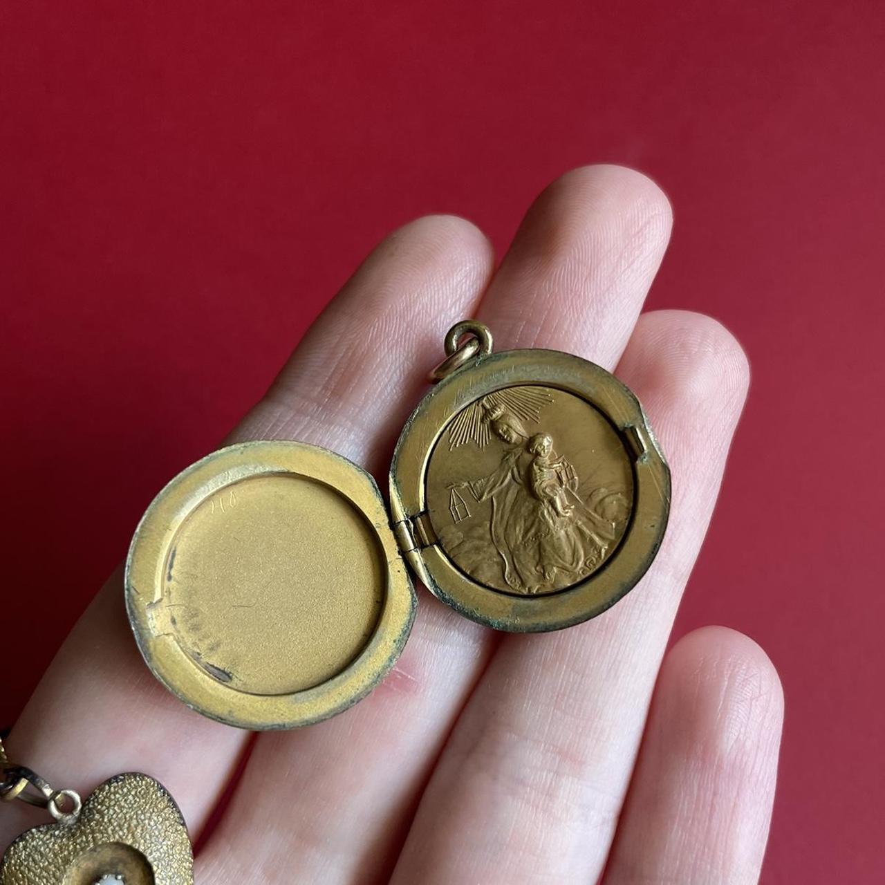 Antique Gold Locket E W D initials stamped on the... - Depop