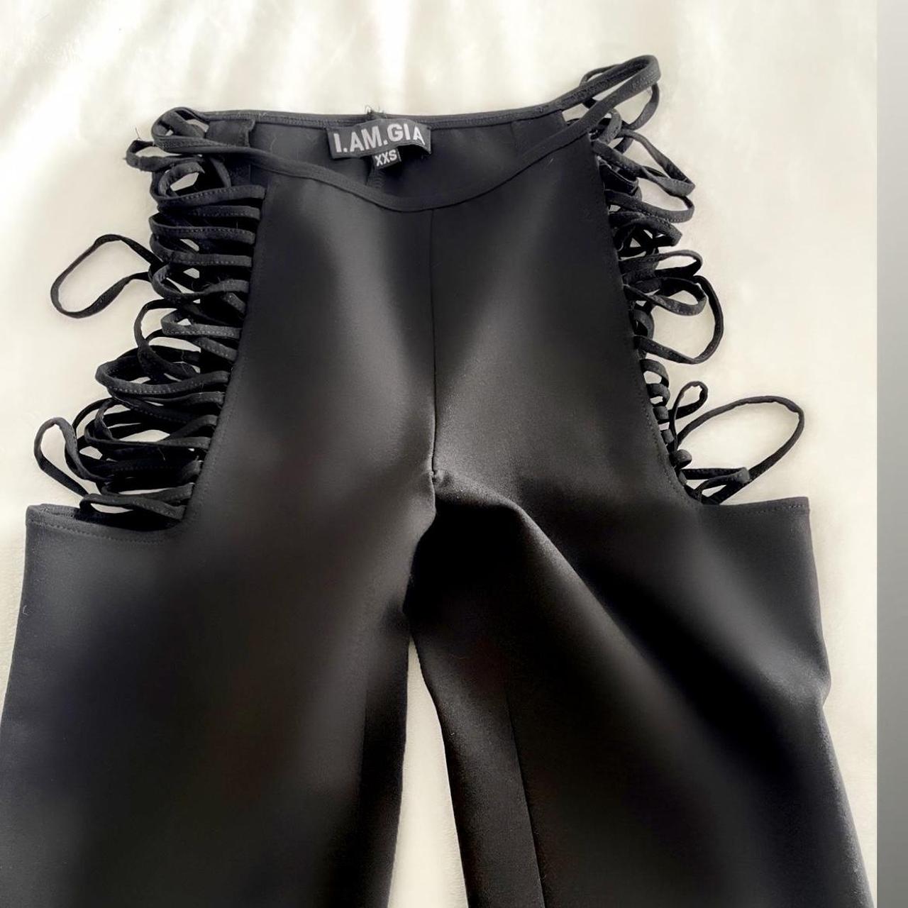 𝒹𝑒𝓉𝒶𝒾𝓁𝓈: ♡ I am Gia cut out string pants ♡ Perfect... - Depop