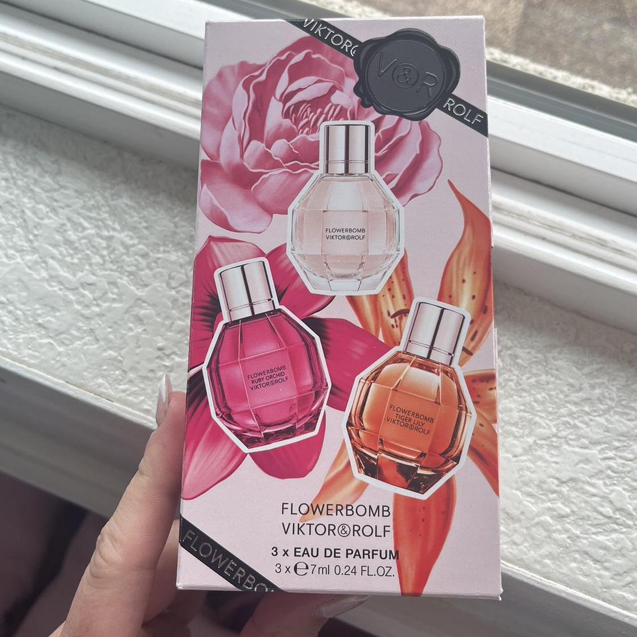 Viktor&Rolf Mini Flowerbomb Perfume Trio... - Depop