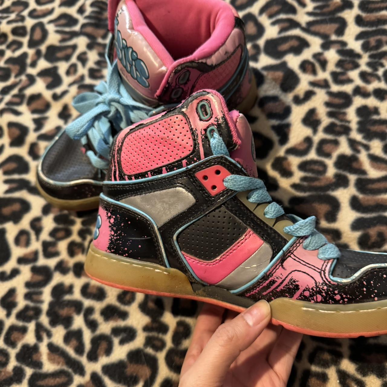 2000s Osiris pink and black sneakers #scene... - Depop