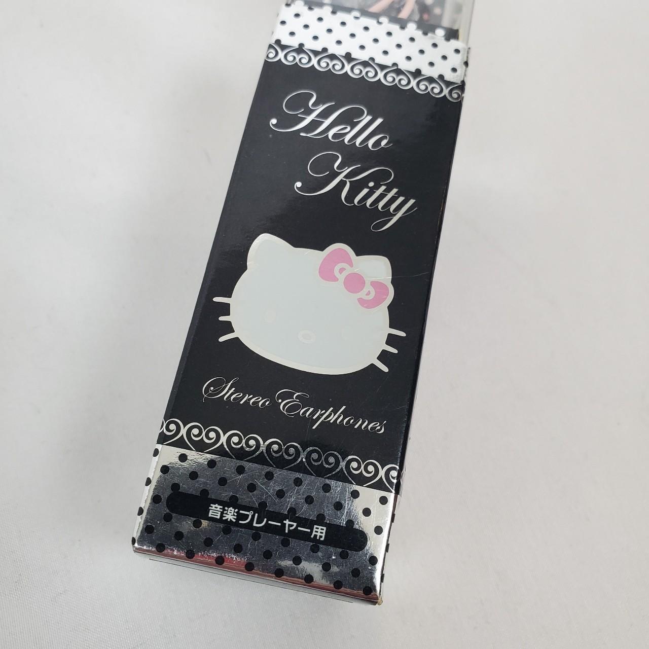 Hello Kitty Pink earbuds New in box silver heart... - Depop
