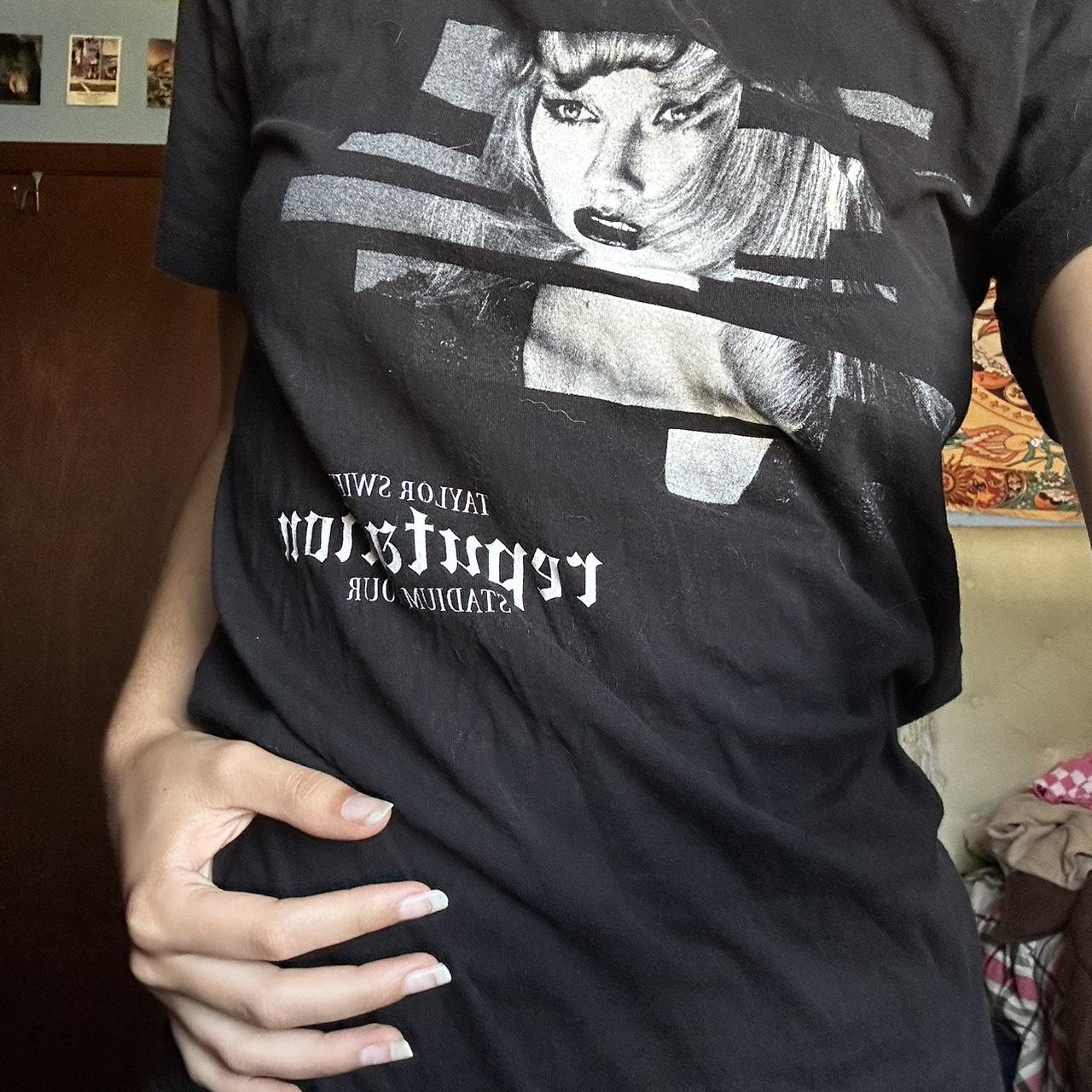 Taylor Swift Reputation tour shirt - Depop