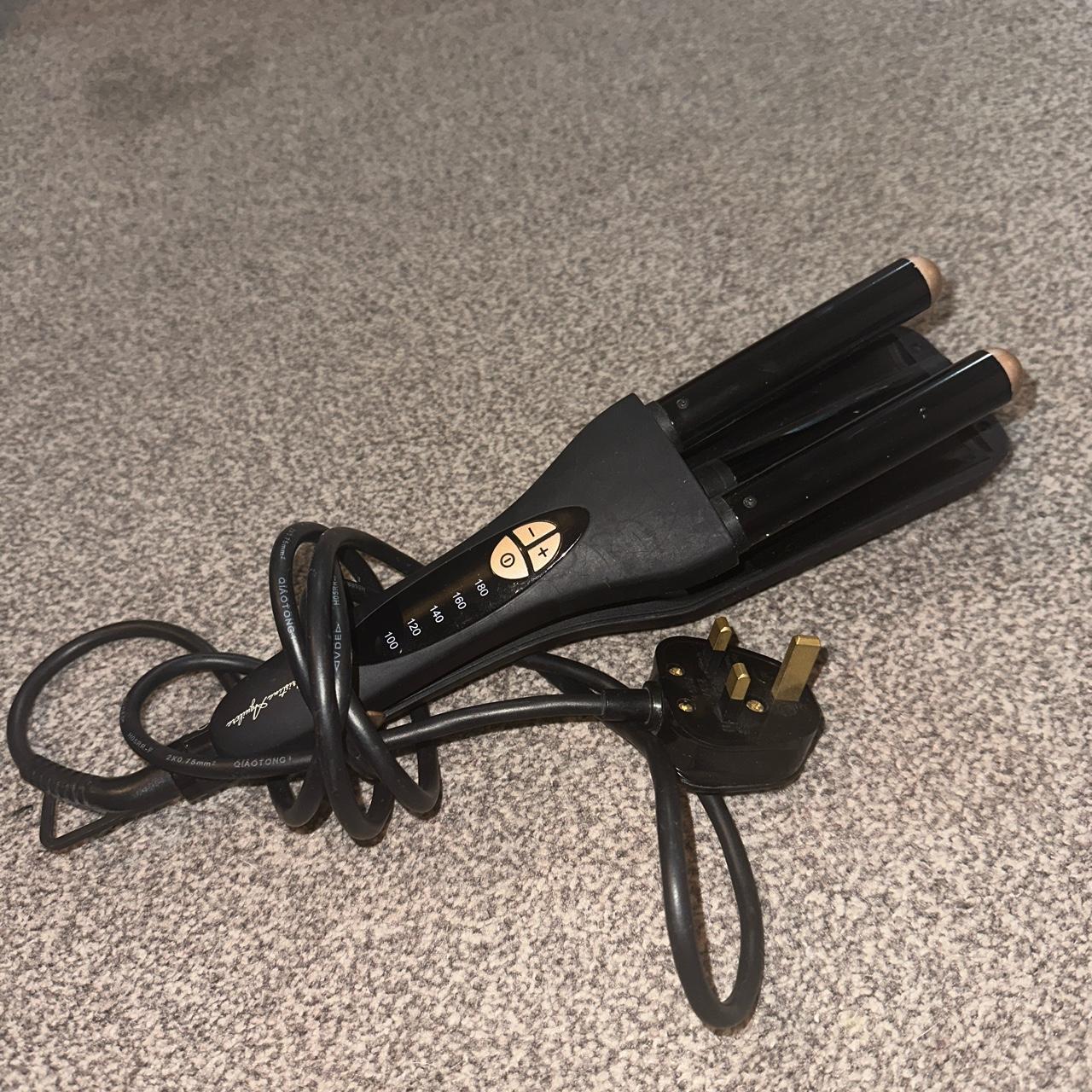 Mermaid hair waving tool Used once - Depop