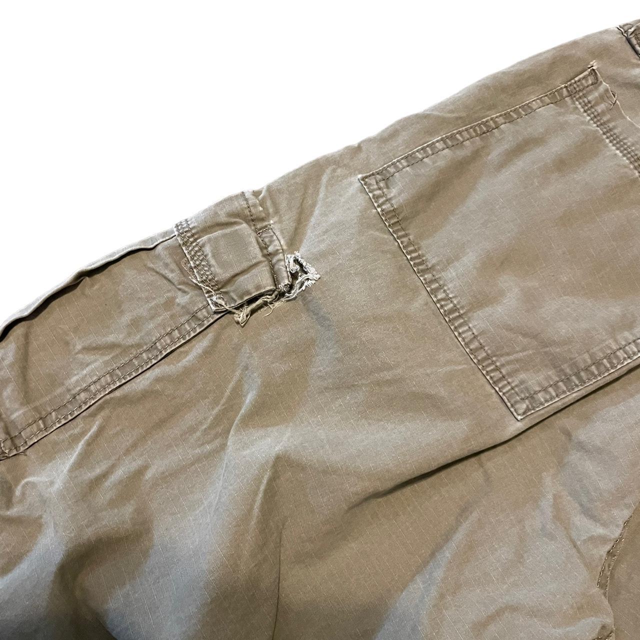 Wrangler Khaki Cargo Pants -good condition -small... - Depop