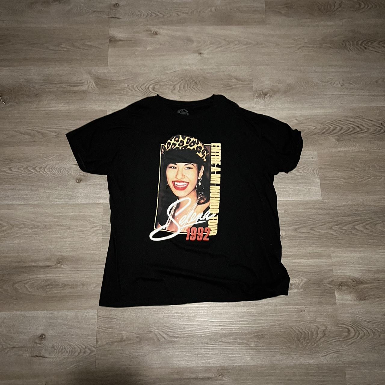 Selena Entre A Mi Mundo Tour Collection Bundle T... | Depop