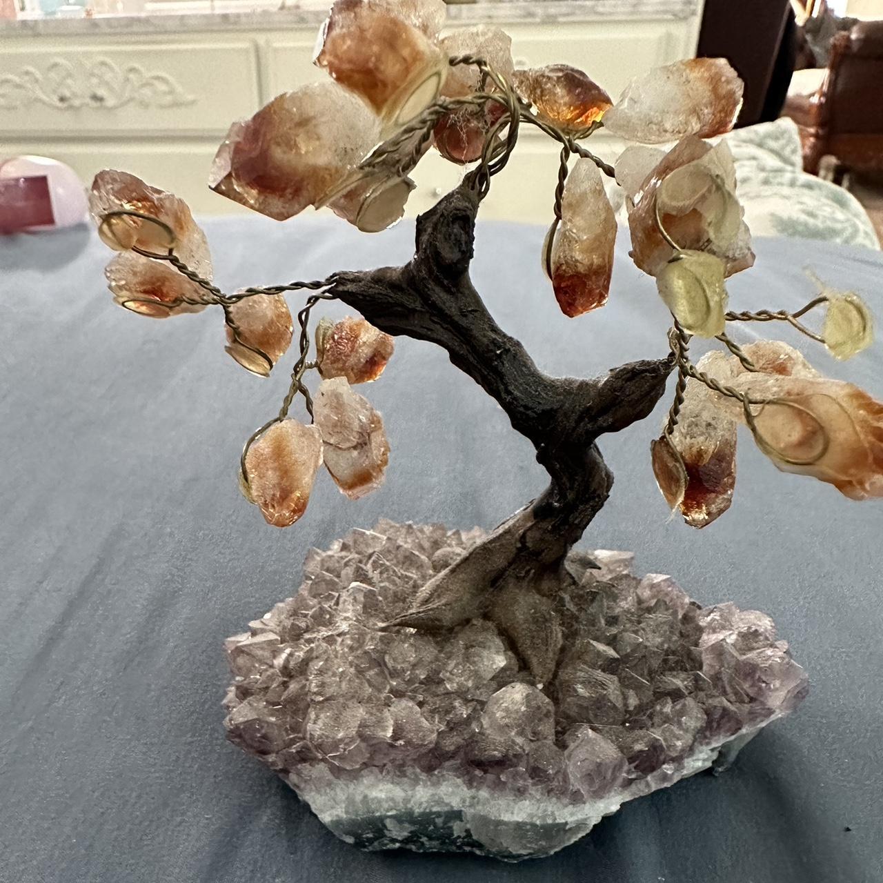 Súper cute citrine crystal tree with amethyst,... - Depop