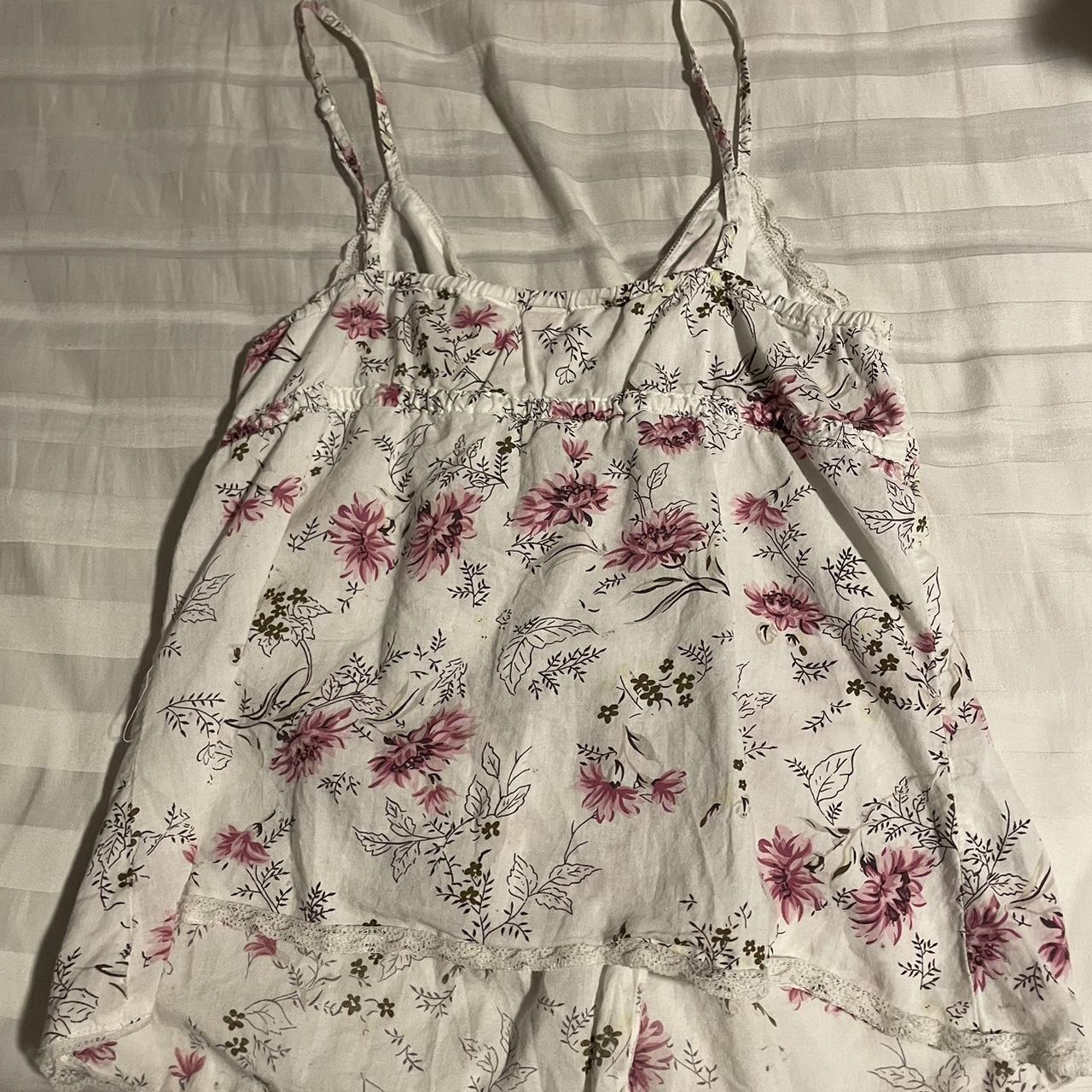 flower cami - Depop