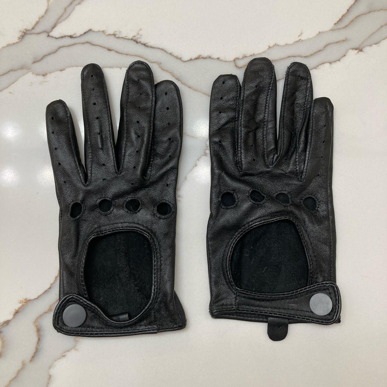 Women's Black Gloves | Depop