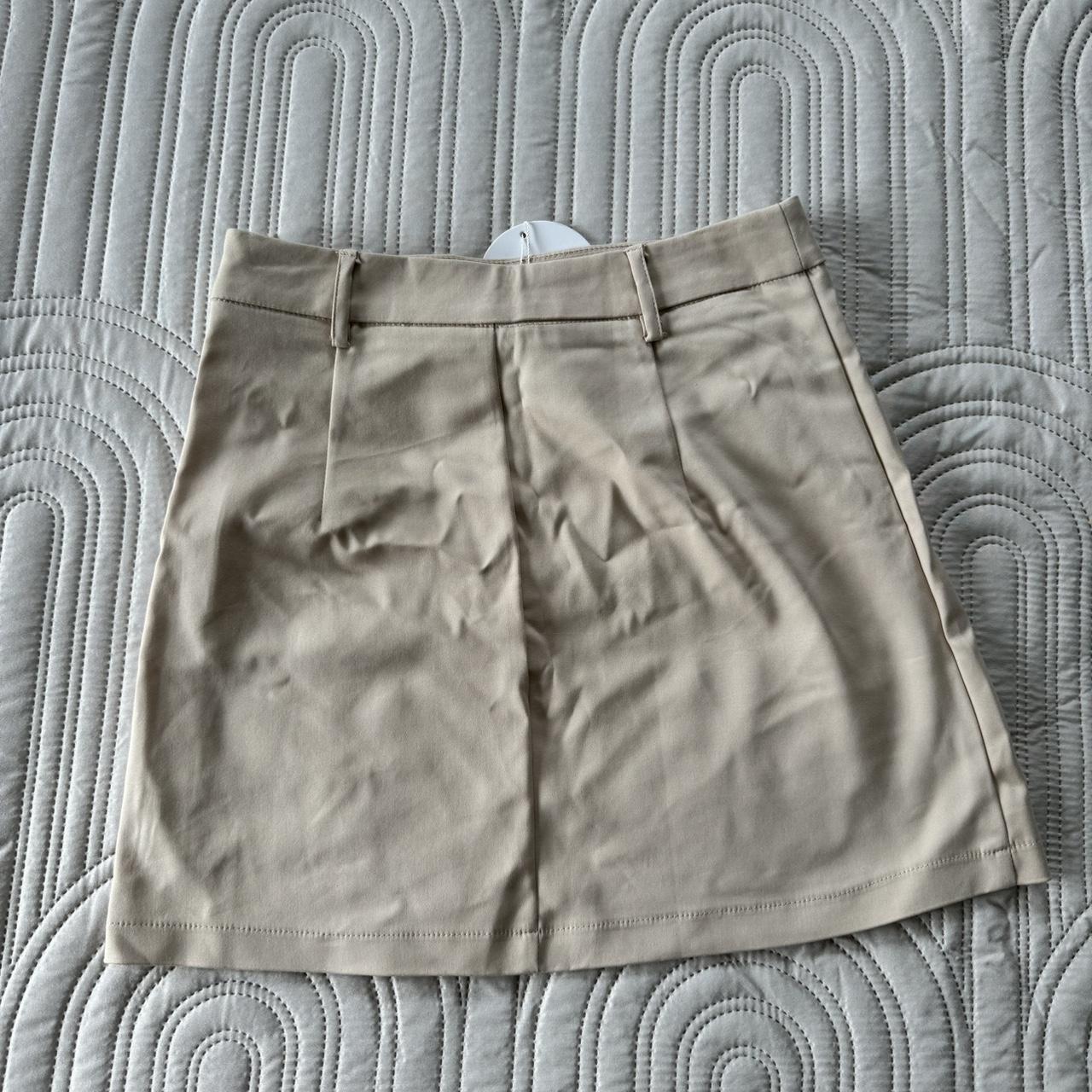 Ally mini skirt Brand new with tags Size 8 - Depop
