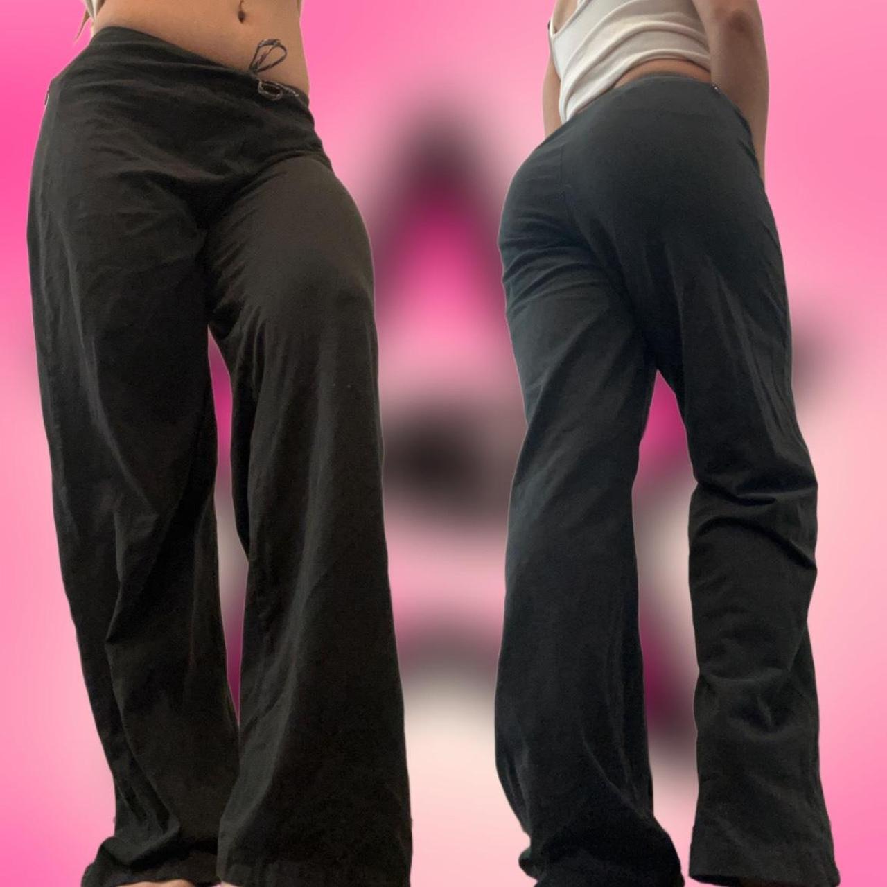 Adorable y2k baggy flared yoga pants ⭐️ in good... - Depop