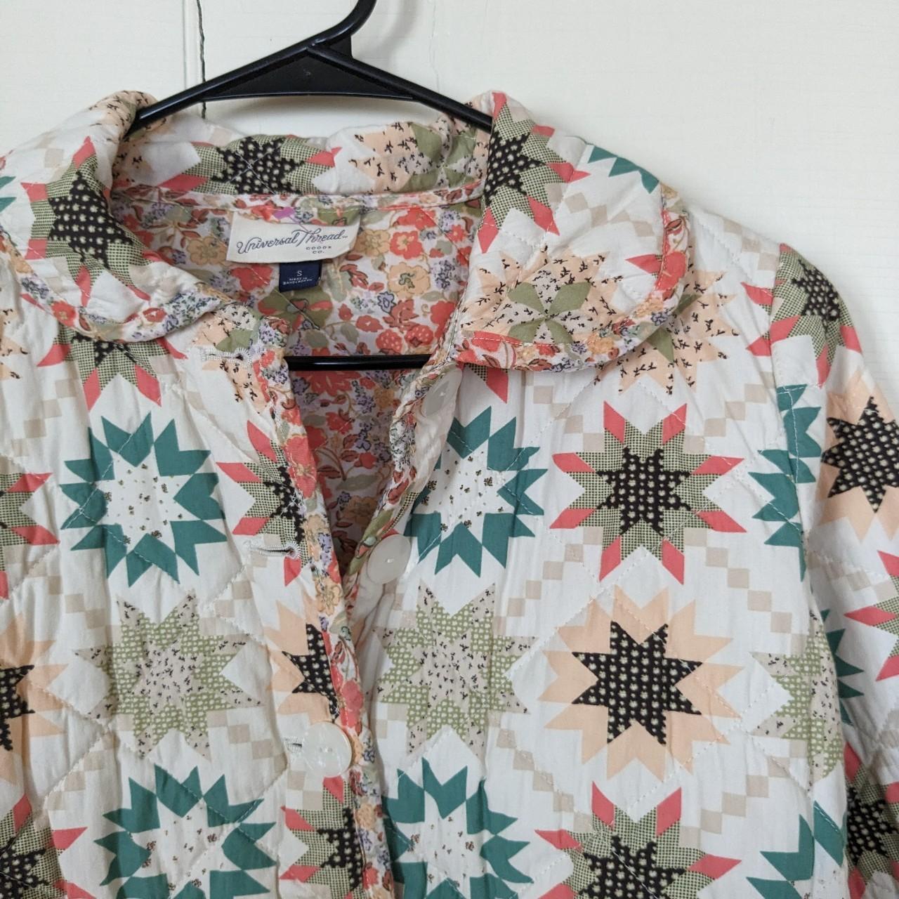 Universal Threads Quilted Jacket Size S Lightweight... - Depop