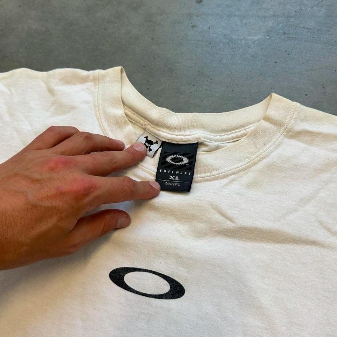 1990s vintage Oakley Software center logo tee size... | Depop