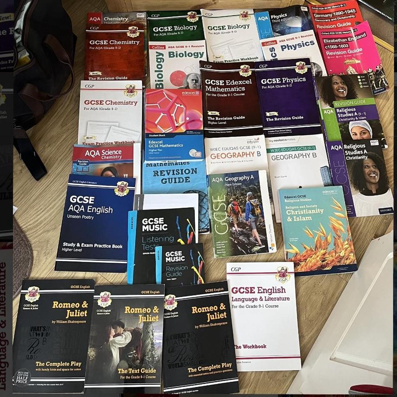 GCSE revision guides/ text books (AQA, Edexcel, WJEC... - Depop