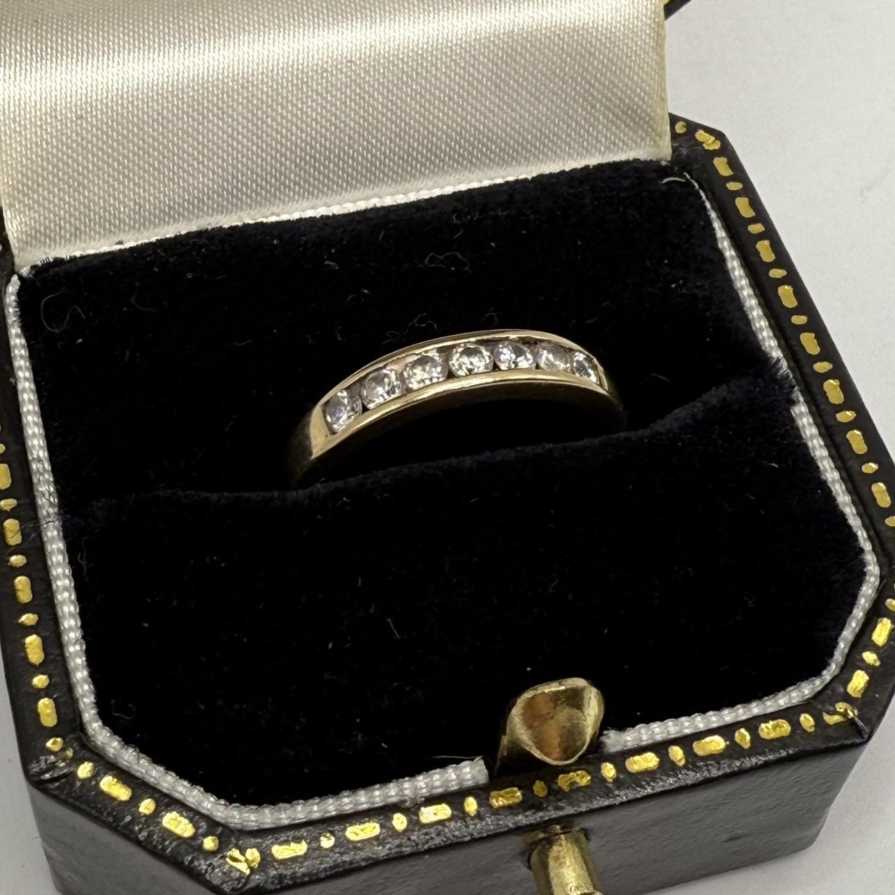 Vintage 9ct gold ring for women Fully hallmarked see... | Depop