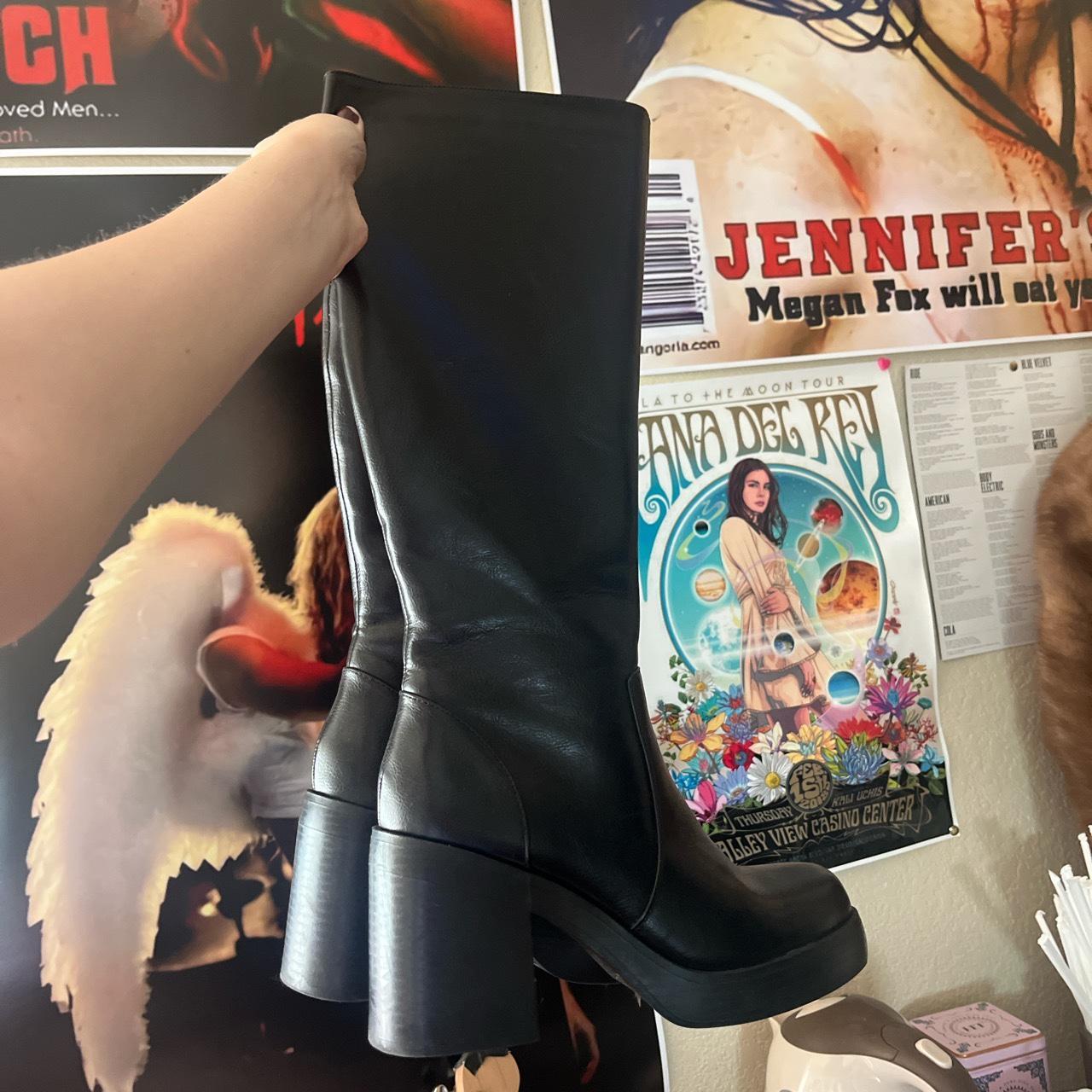 Dirty Laundry Women's Boots | Depop