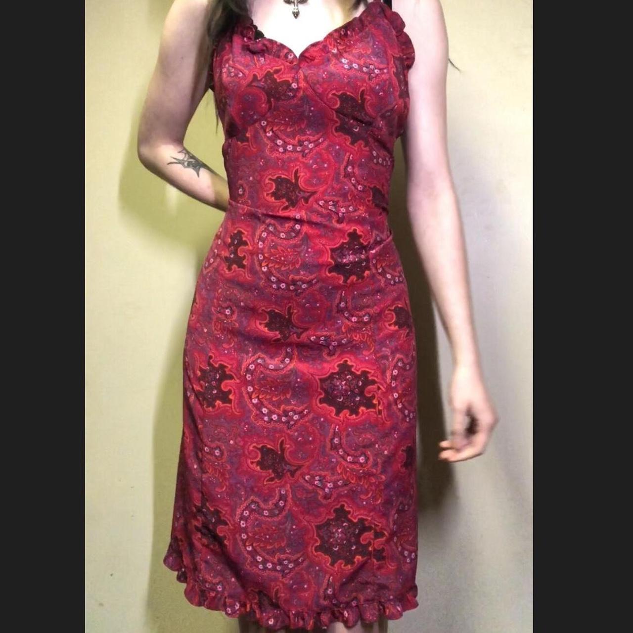 Beautiful paisley patterned midi dress with ruffled... - Depop