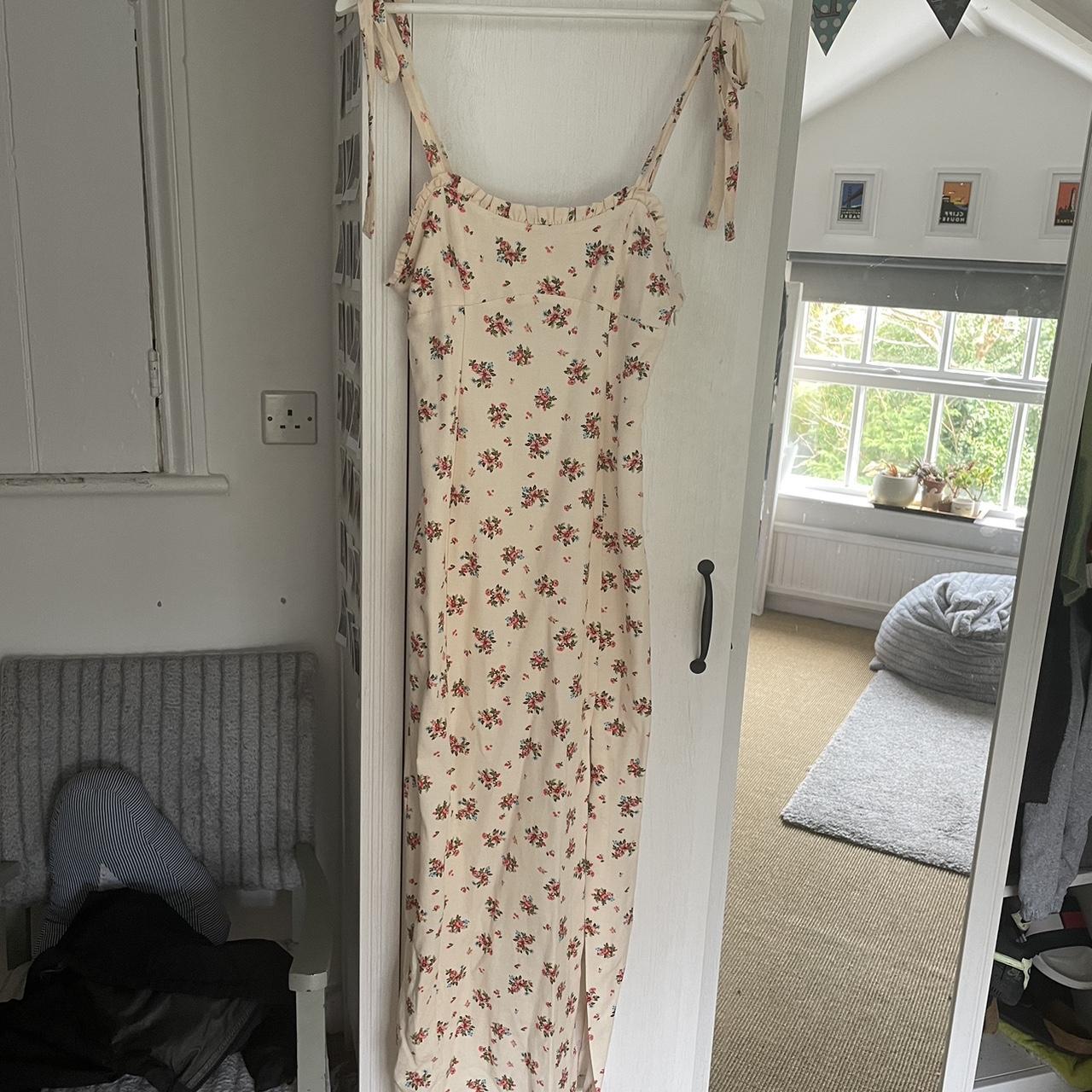 Zara summer linen blend midi dress Slight rip at top... | Depop