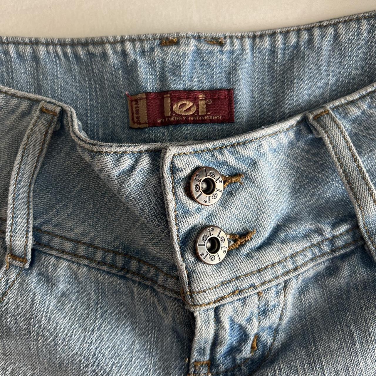 Adorable Lei light-wash short shorts Size: 3 - Depop