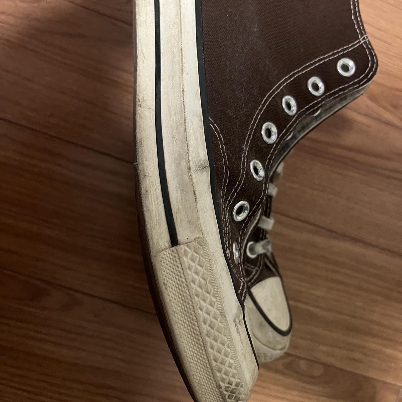 brown converse missing one lace worn - Depop