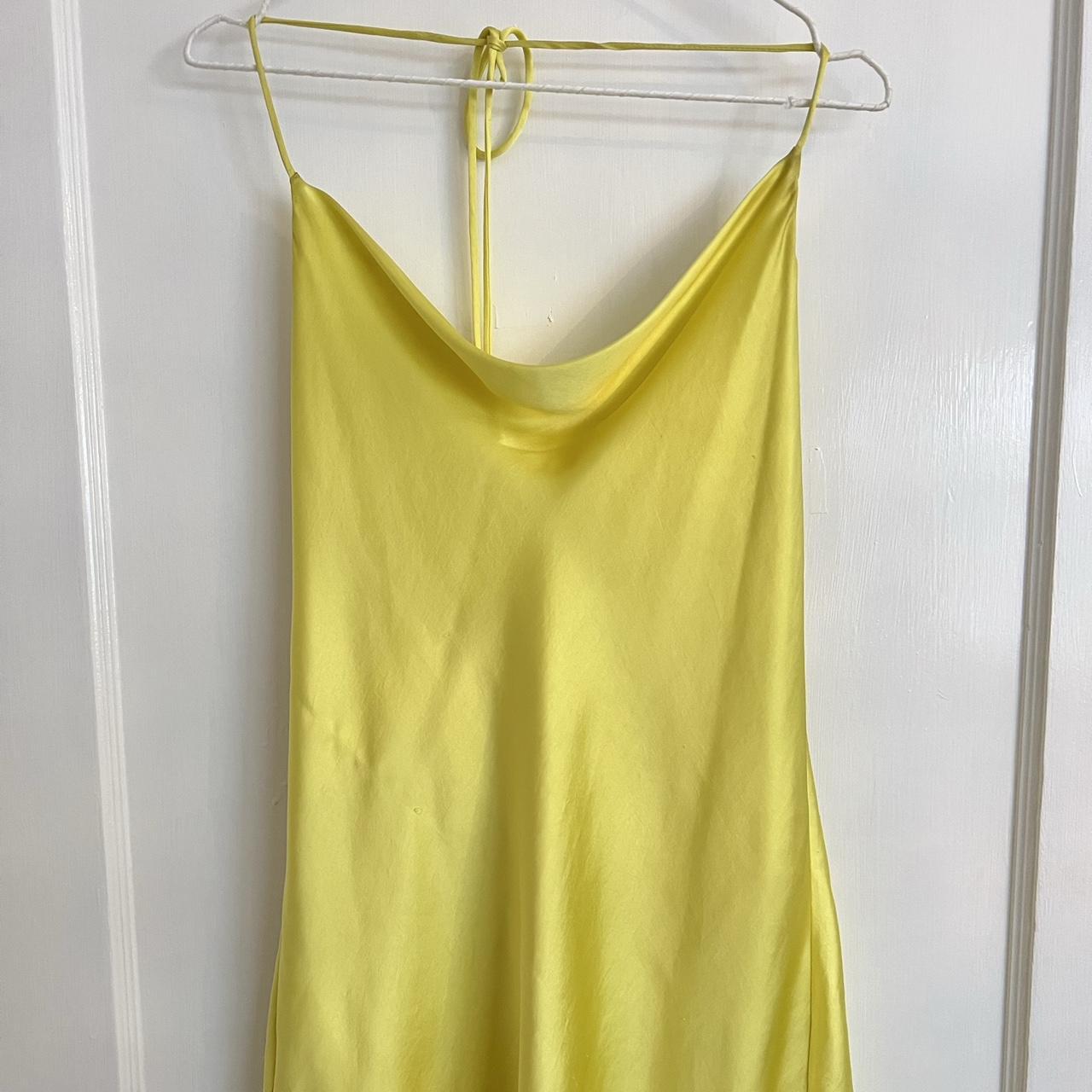 ZARA Super pretty yellow satin dress - Depop