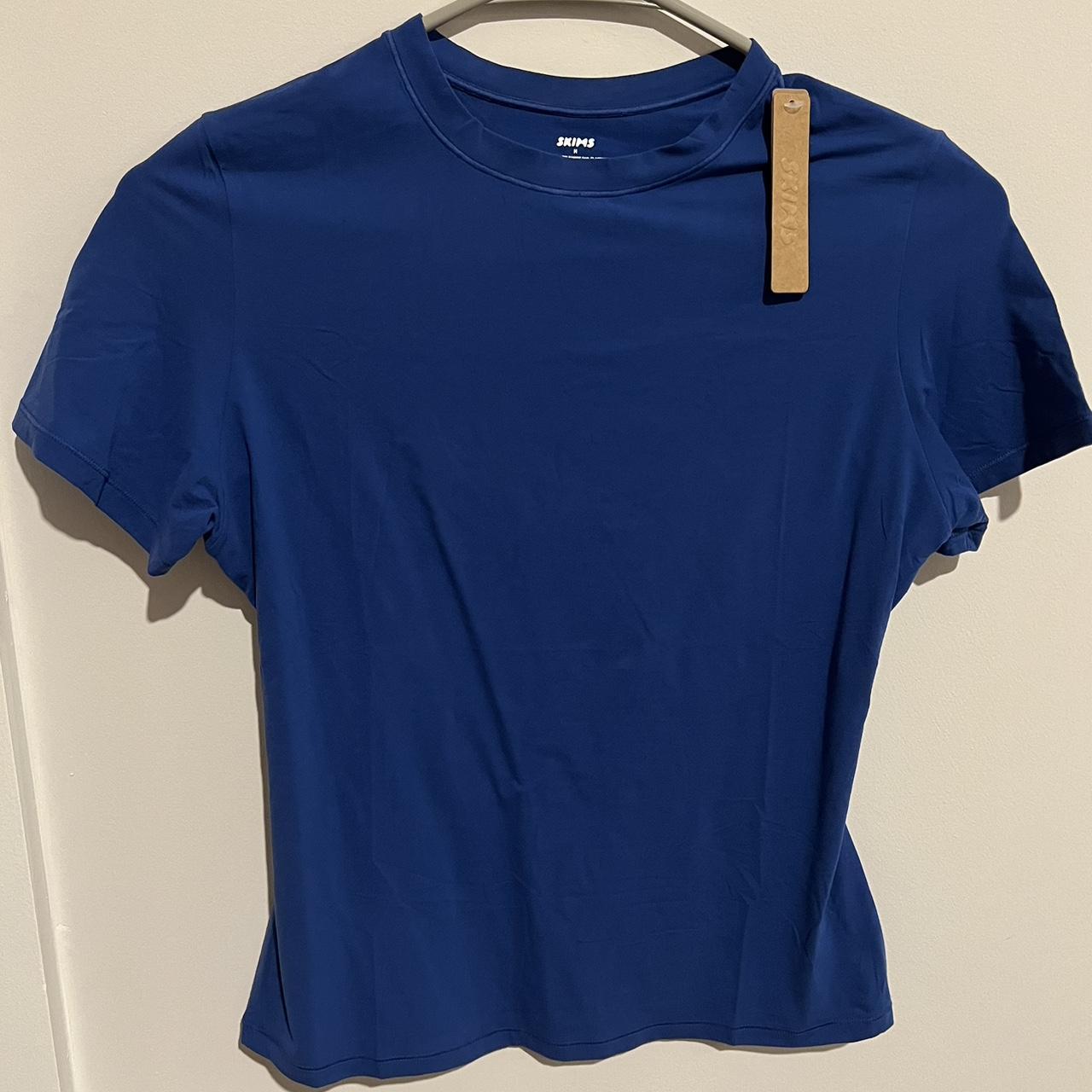 SKIMS NWT FITS EVERYBODY TEE! New with tags and... - Depop
