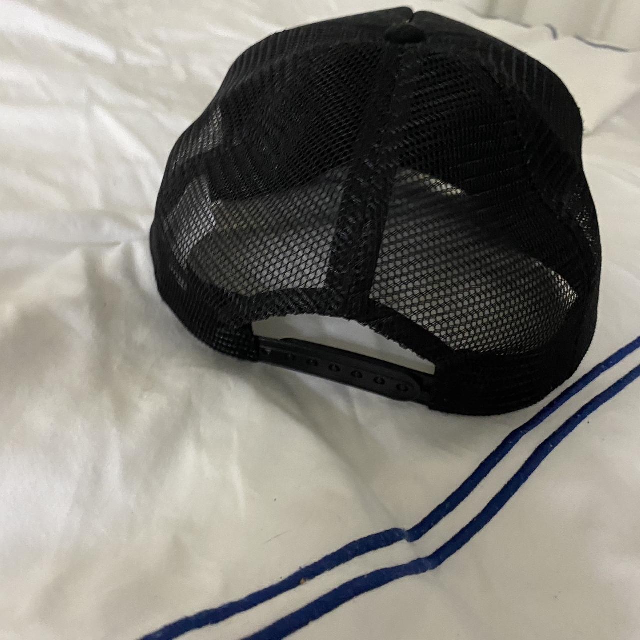 Black & light red chained neovision netted trucker hat - Depop