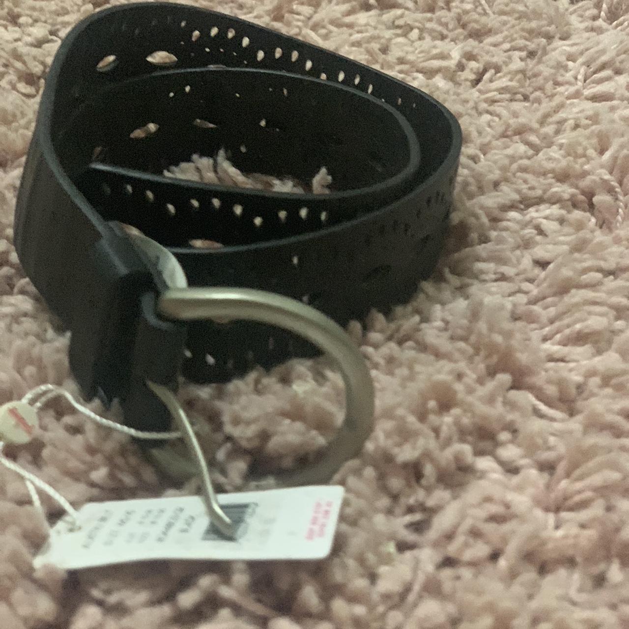 Black supre belt brand new still has tag on size... - Depop
