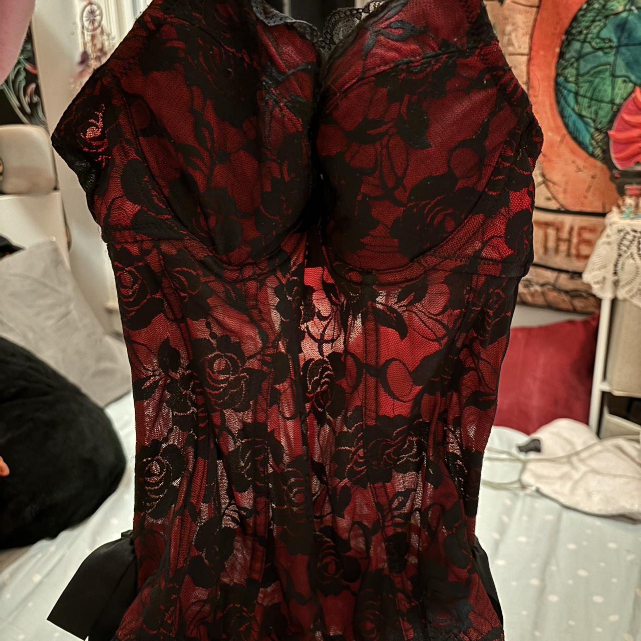 Cute floral vamp corset .thrifted .Small fits like... - Depop