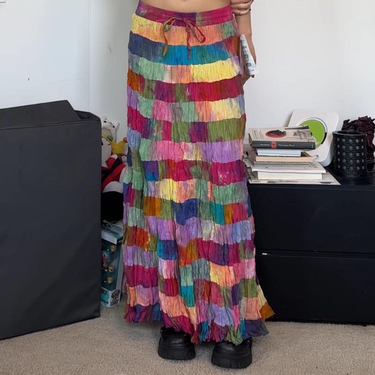 True Vintage Early 2000s Kidcore/Indie Tie-Dye Flowy... | Depop