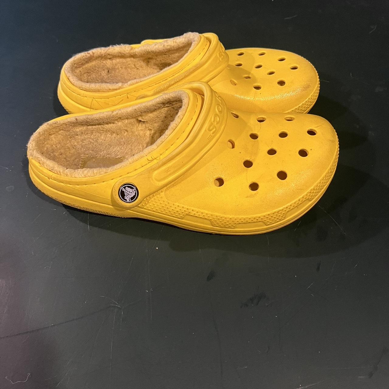 Women’s size 8 Sherpa lined yellow crocs interior... - Depop