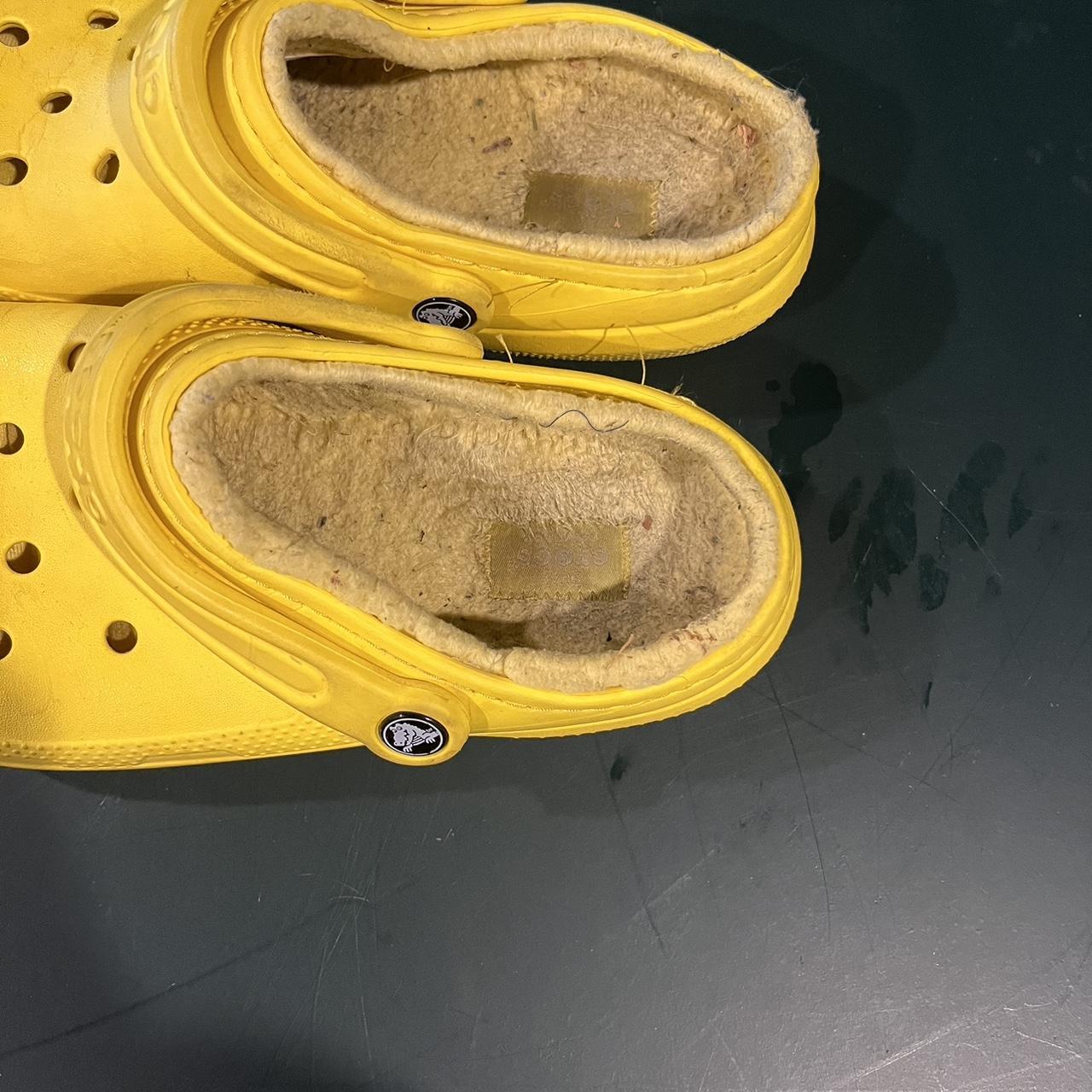 Women’s size 8 Sherpa lined yellow crocs interior... - Depop