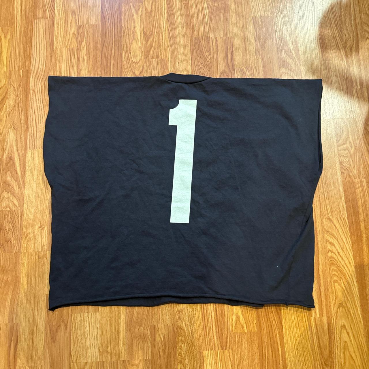 Yeezy Vultures 1 Tee hella boxy fits mens medium - Depop