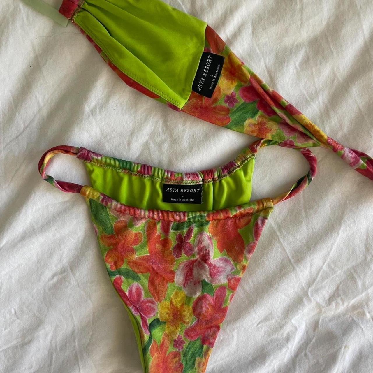 Asta resort hibiscus bikini set S top M bottoms -... - Depop