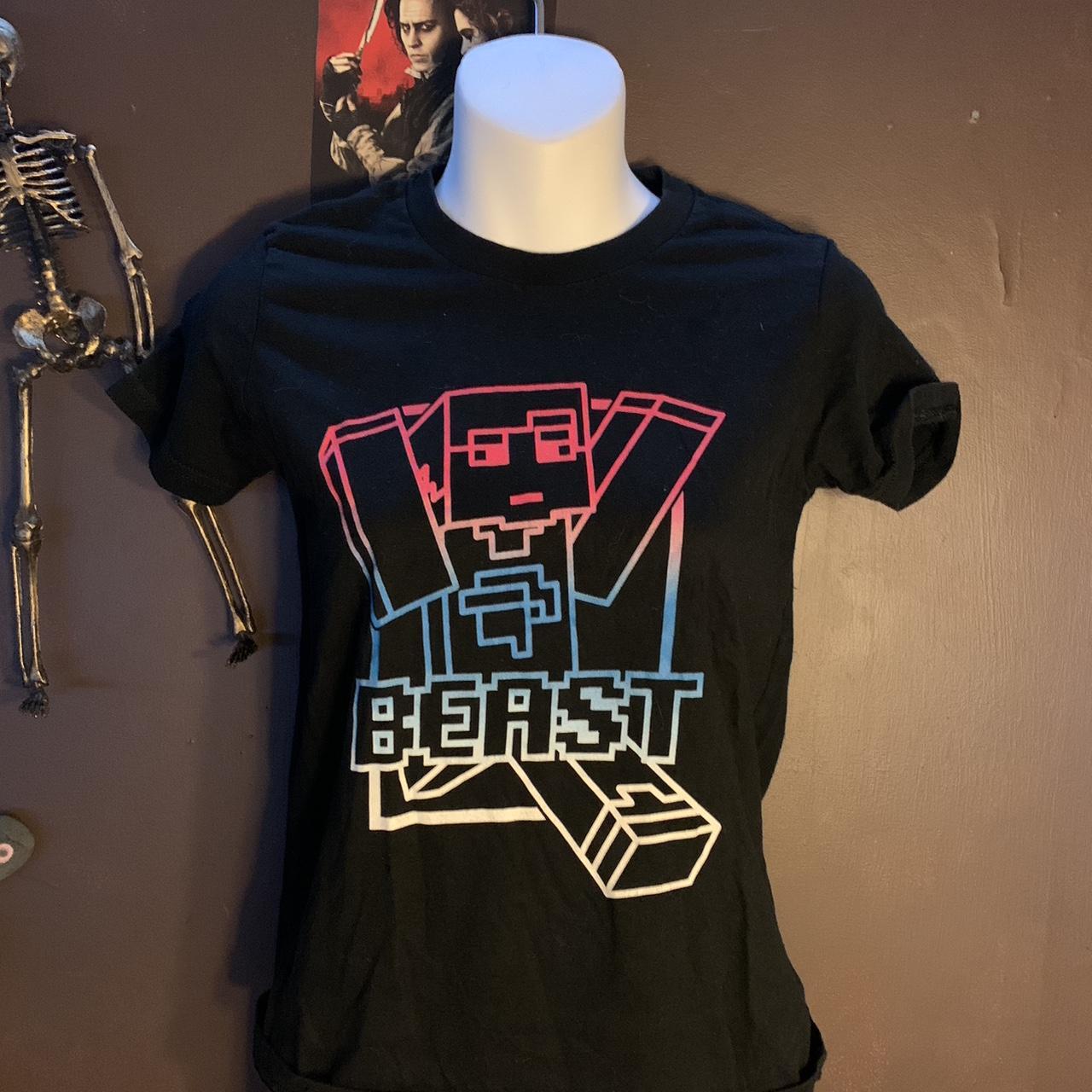 BEAST minecraft tee🩷🩵🤍 -s/xs 🦇prices negotiable!!... - Depop