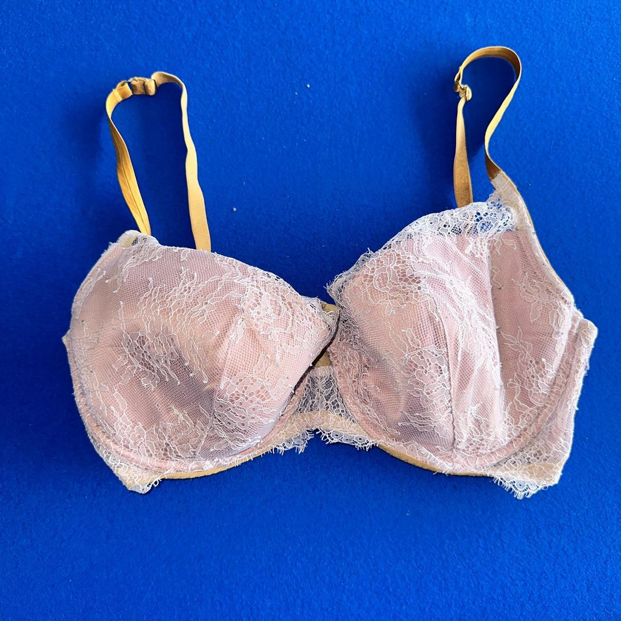 Victoria secret lined plunge bra size 38DD Pink... - Depop