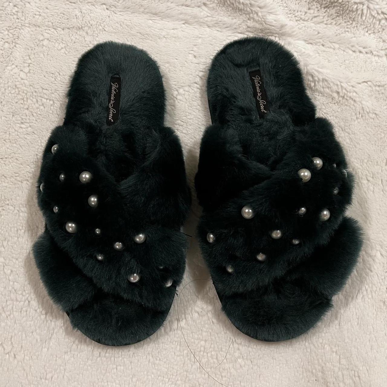 Cute Slippers from Victoria’s Secret Super comfy for... - Depop