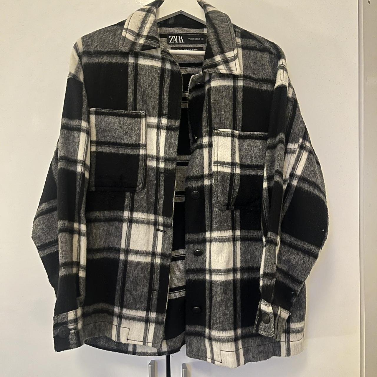 Black and white checked Zara oversized shacket Size... | Depop