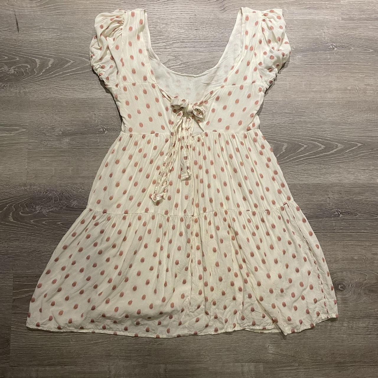 Jessica Simpson Mini Babydoll Dress with a tie front... - Depop