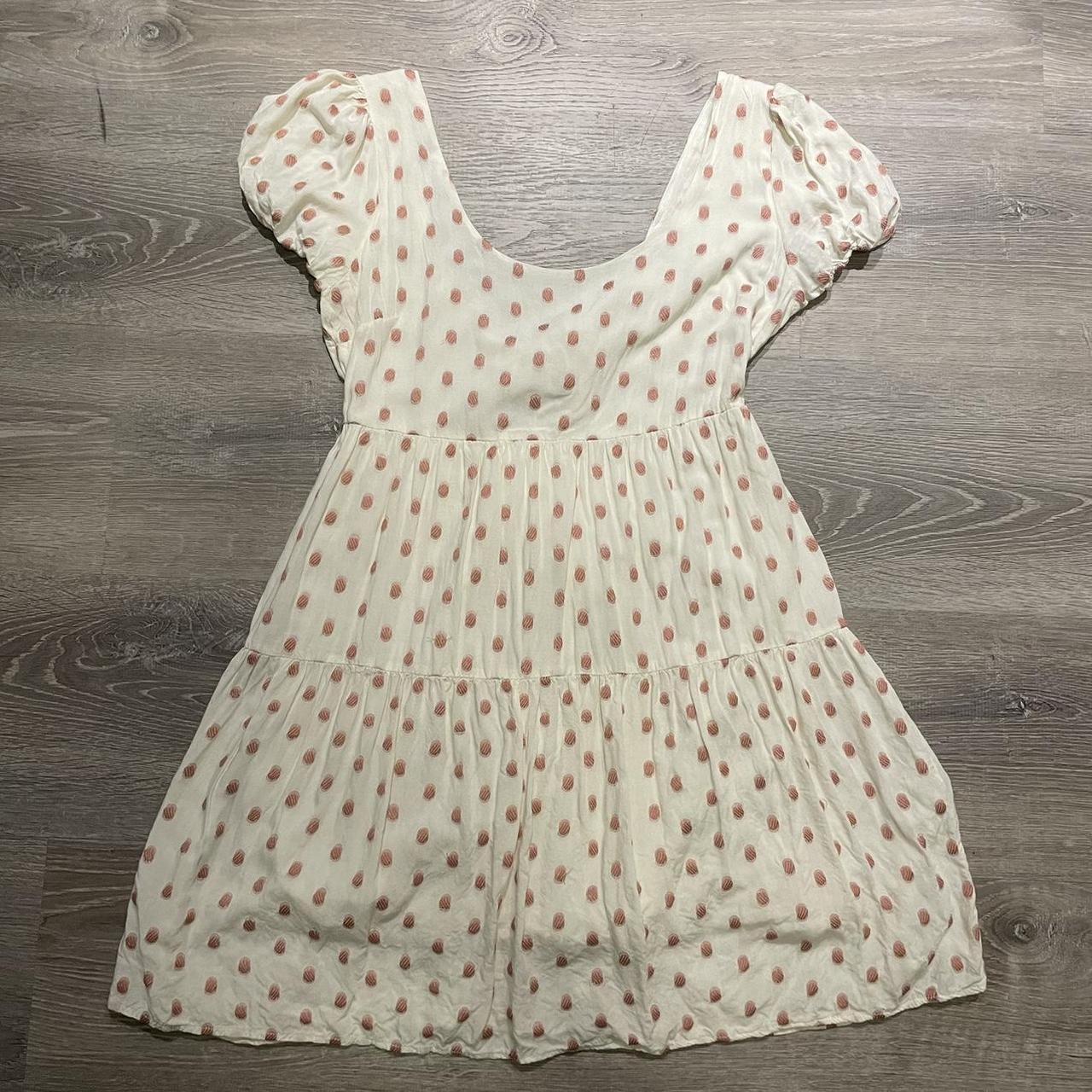 Jessica Simpson Mini Babydoll Dress with a tie front... - Depop