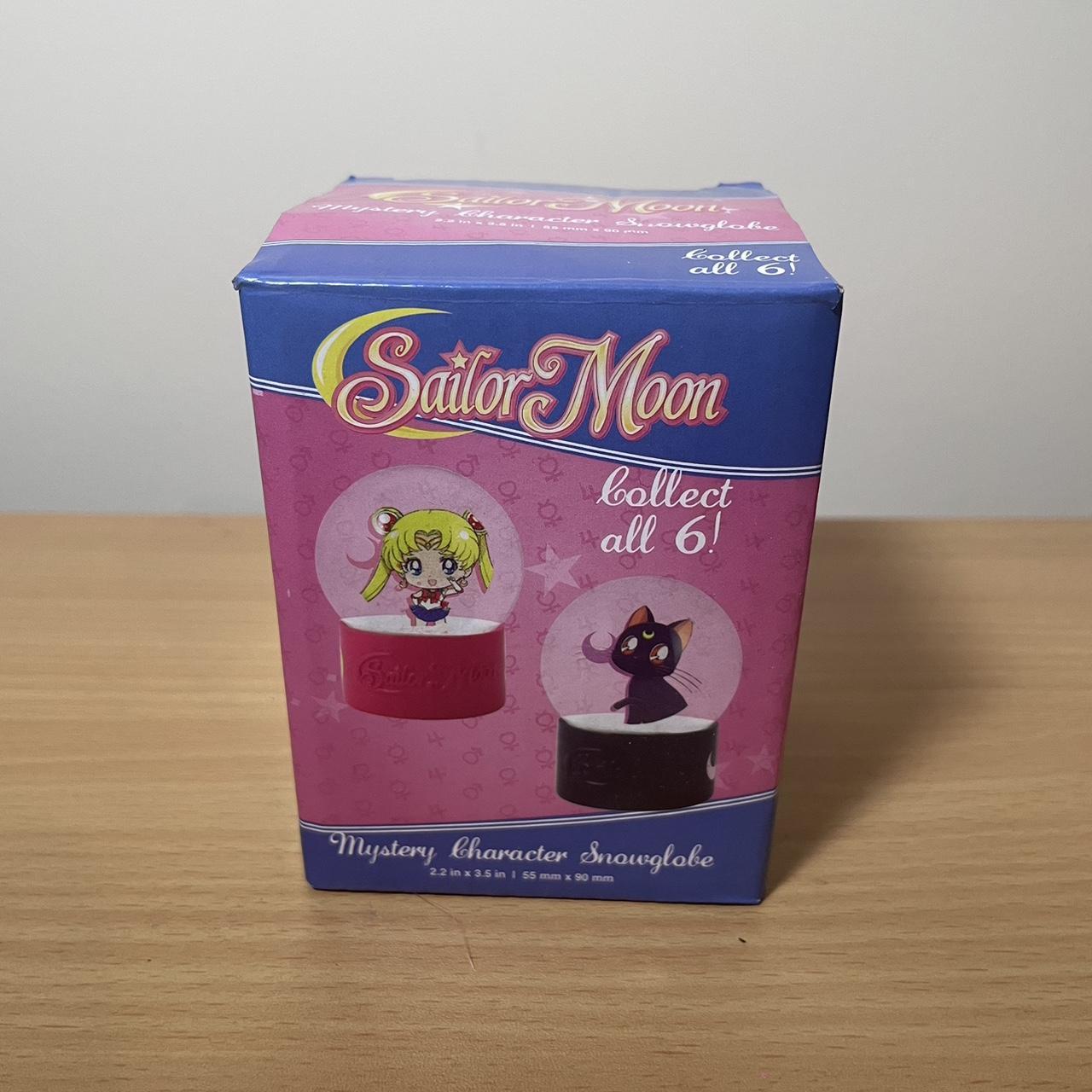 Hot Topic Blue and White Decor-home-accesories | Depop